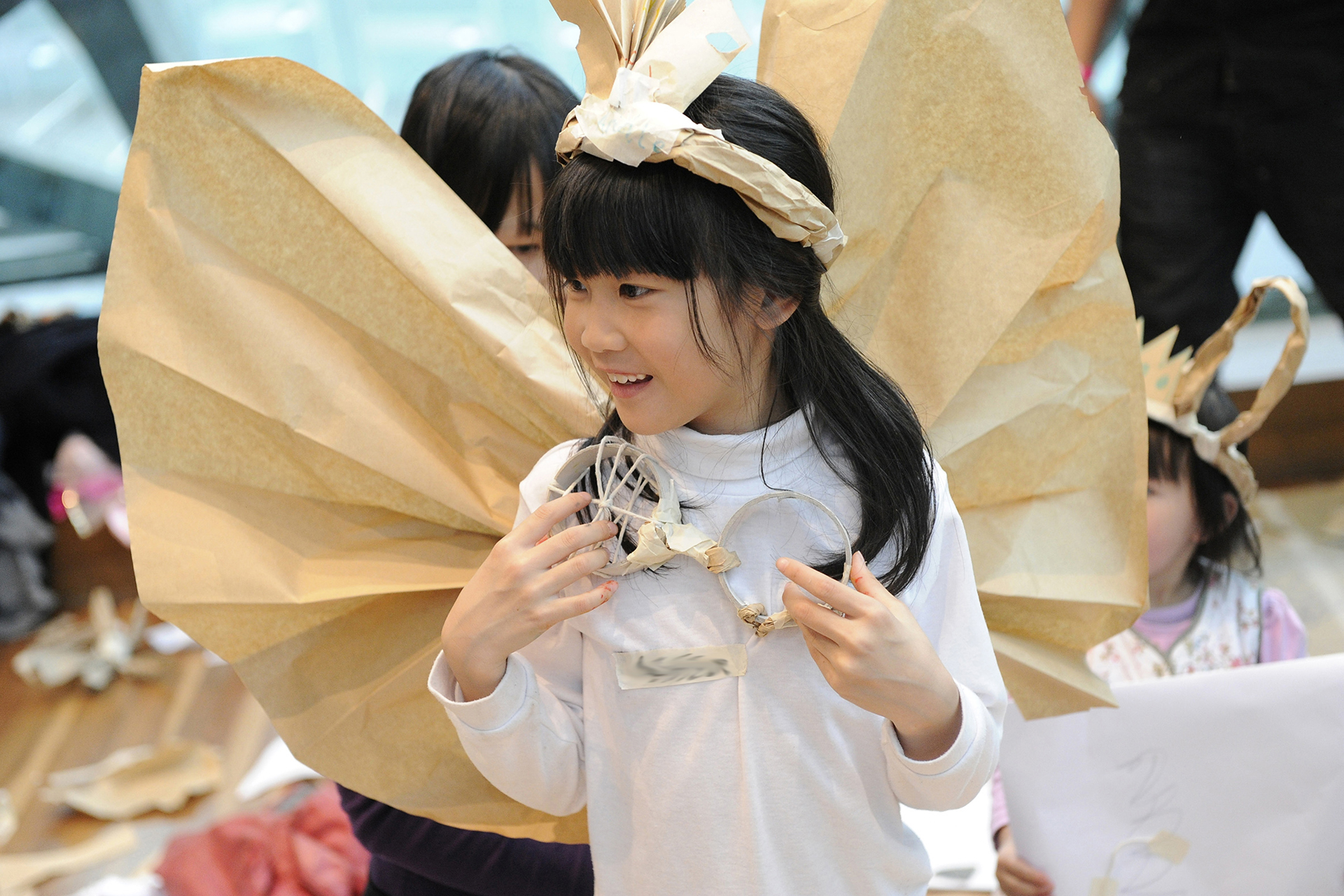 Paper Planet at ArtPlay - Polyglot Theatre | Polyglot Theatre